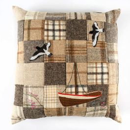 Quilting Antics Pattern | The Seekers Cushion