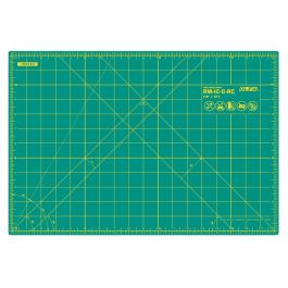 Cutting Mat, Inch & CM Scale, 11" x 17" | Olfa