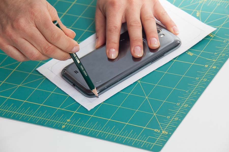 Vlieseline Mobile Phone Cover - Project | Empress Mills
